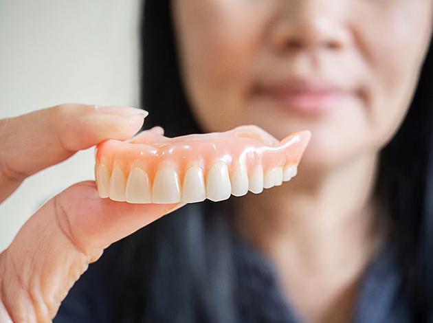 Dentures Newark | Missing Teeth | Newpark Mall Family Dental Group